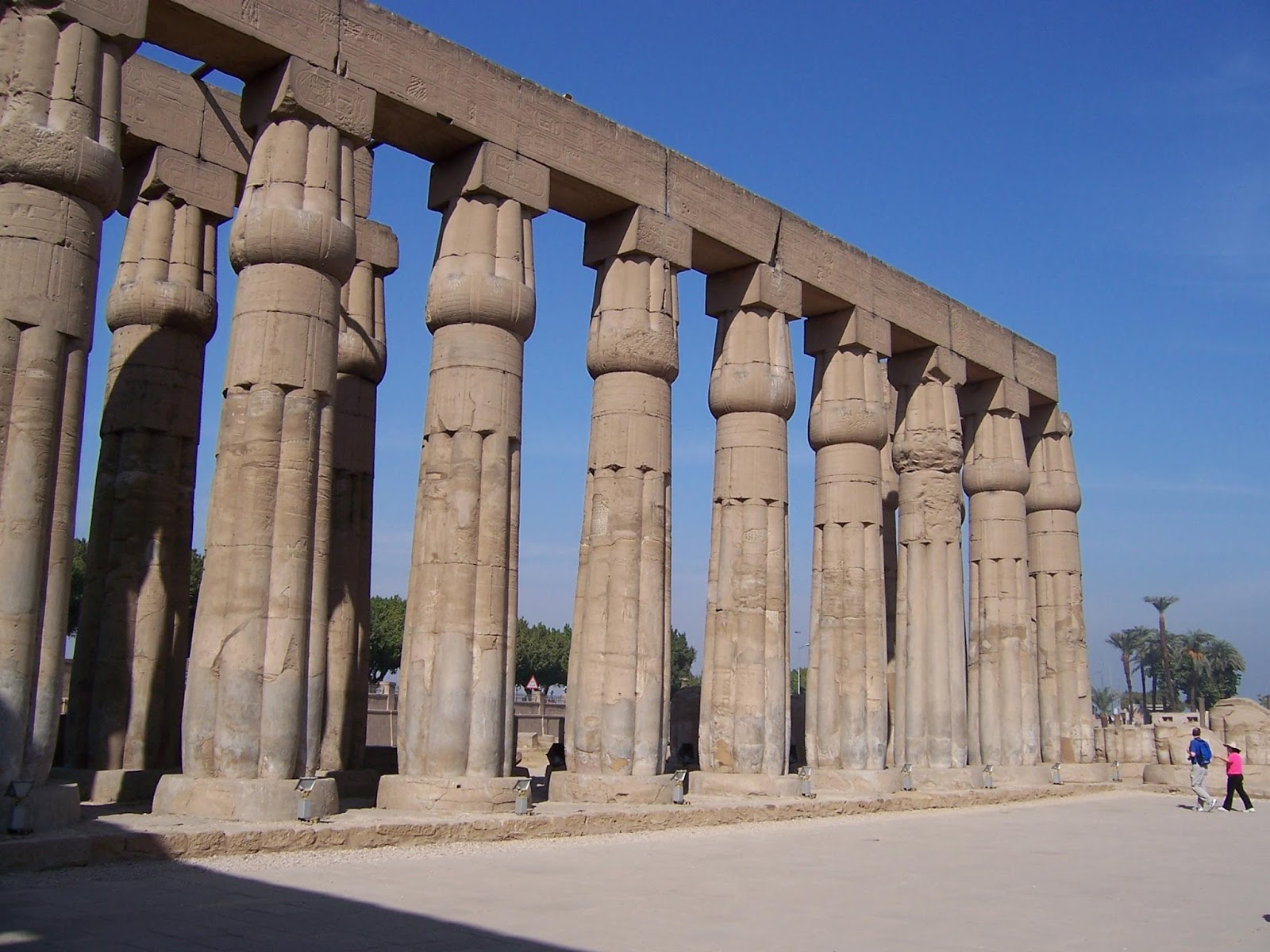 Geografía, Historia y Arte: CARACTERÍSTICAS DE LA ARQUITECTURA EGIPCIA